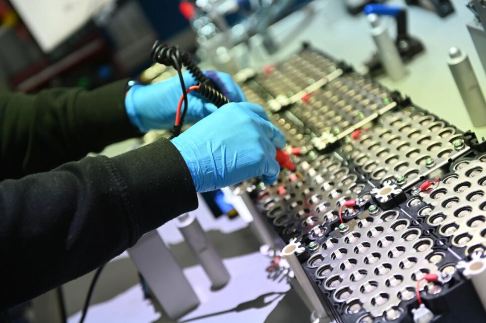 Solutions - Hyperbat